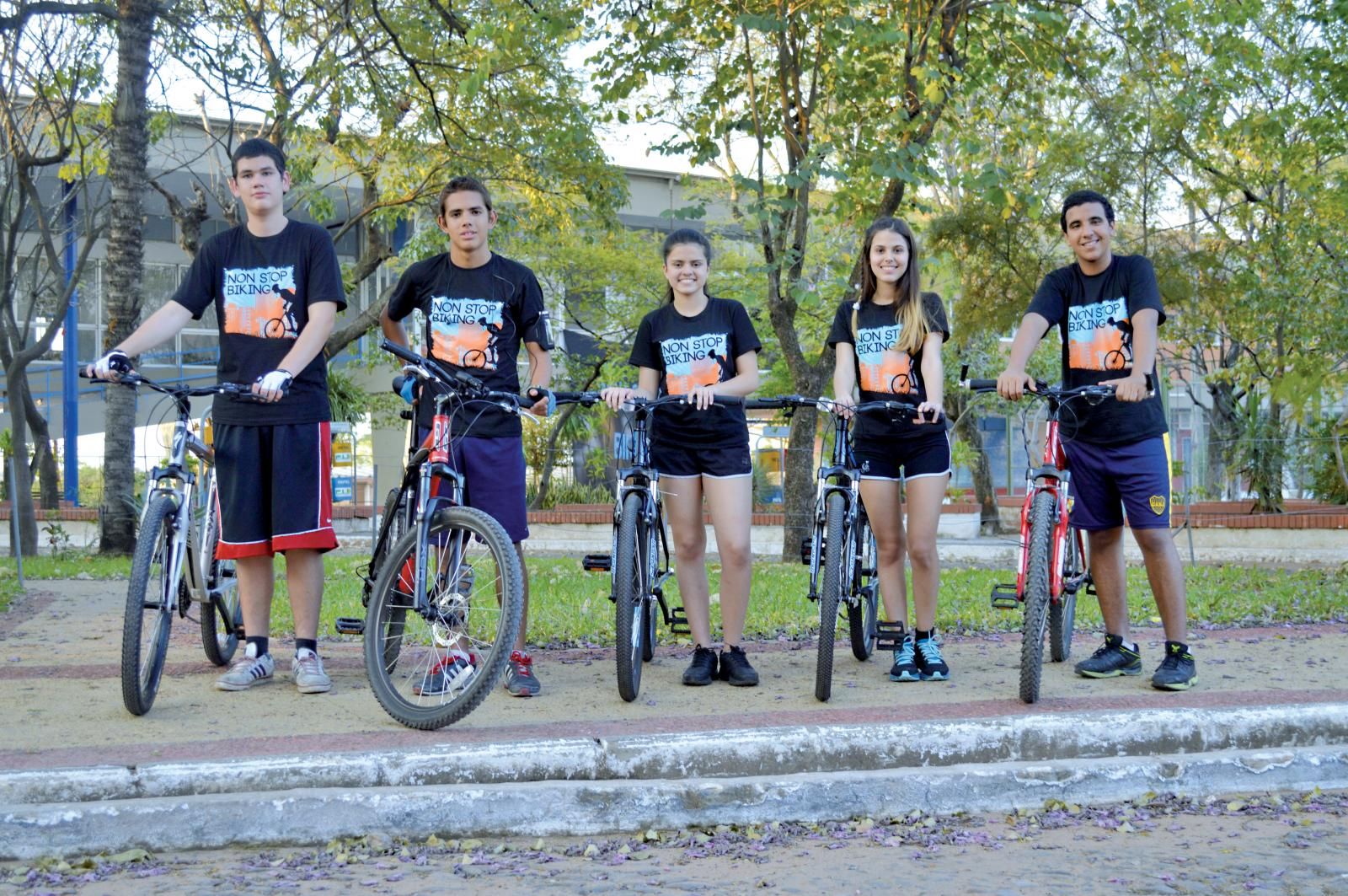 Pedalear por un mundo mejor - ABC Revista - ABC Color