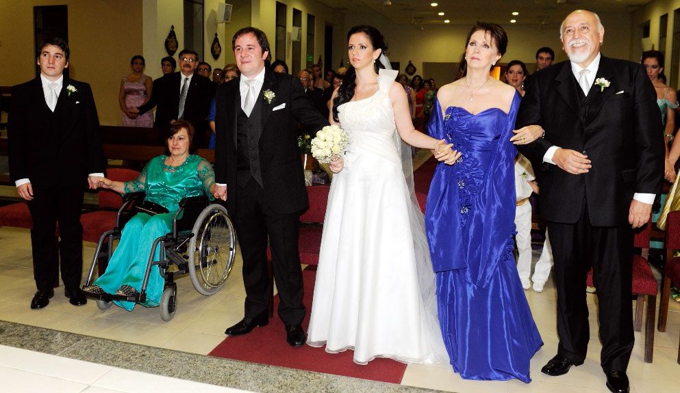 Laura Romero Lévera y Matías Machín Ferrari - Sociales - ABC Color