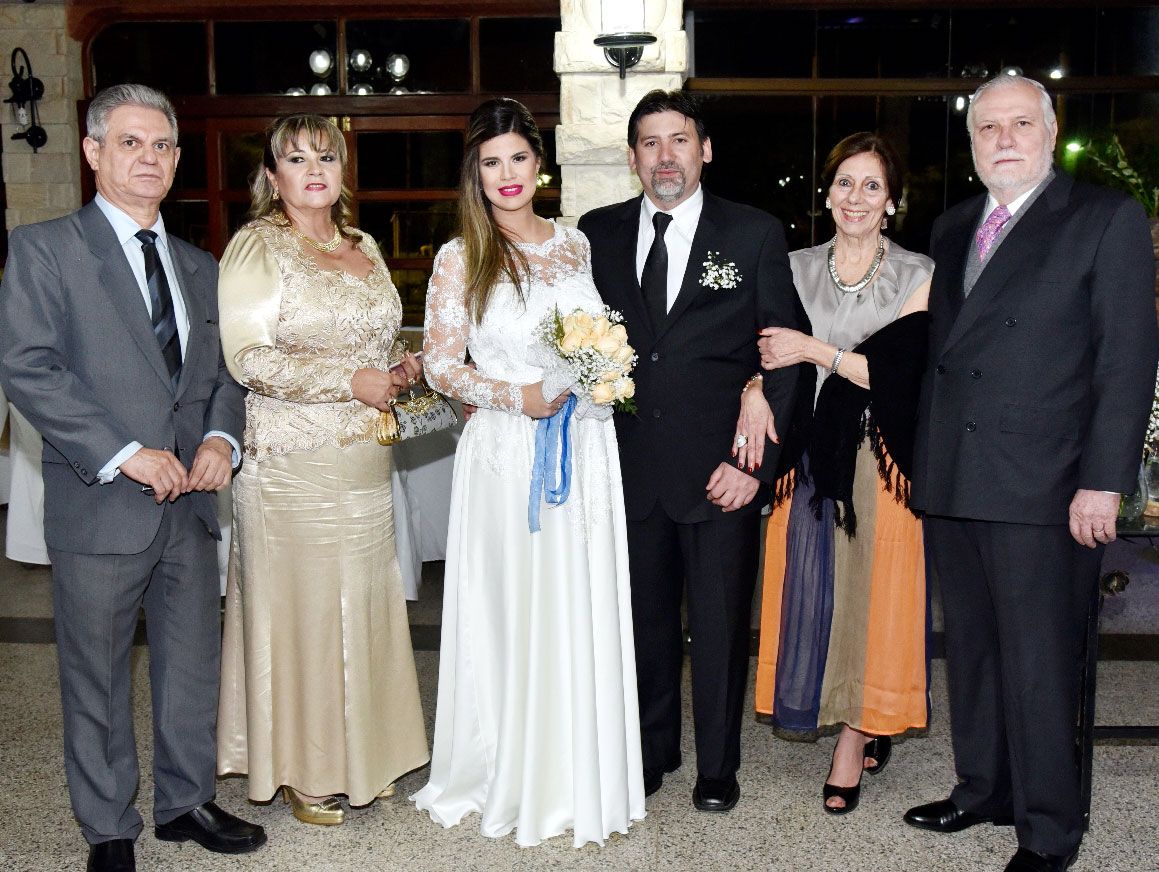 Silvia Fernández y Gabriel Andrada - Sociales - ABC Color