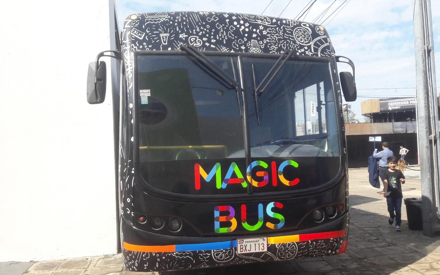 El bus “mágico” en la Expo - Nacionales - ABC Color
