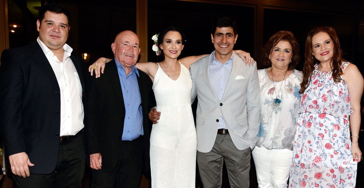 El matrimonio civil de Lali González y Walter Riveros - Sociales - ABC ...