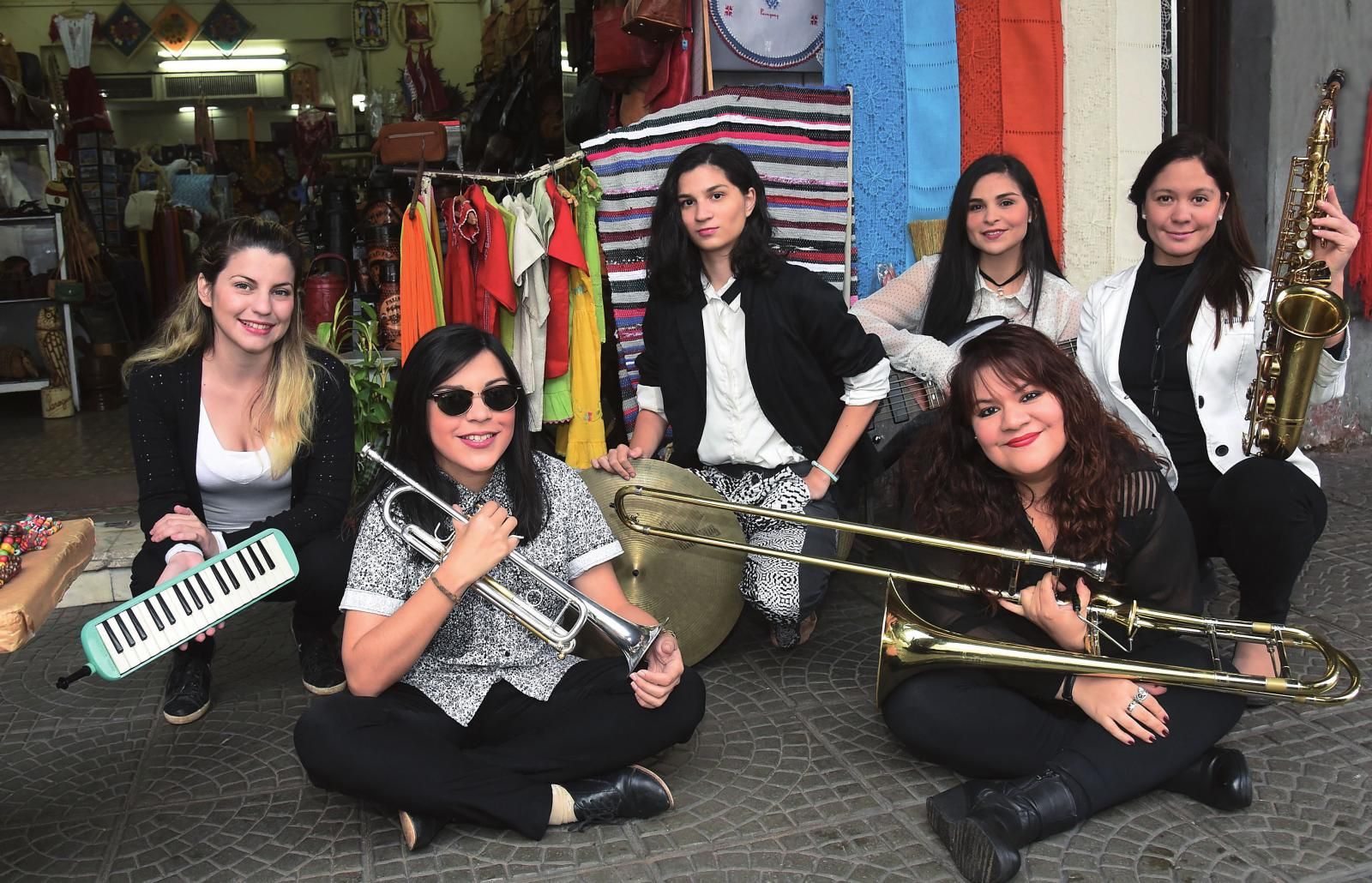 Las chicas de la banda - Nosotras Revista - ABC Color