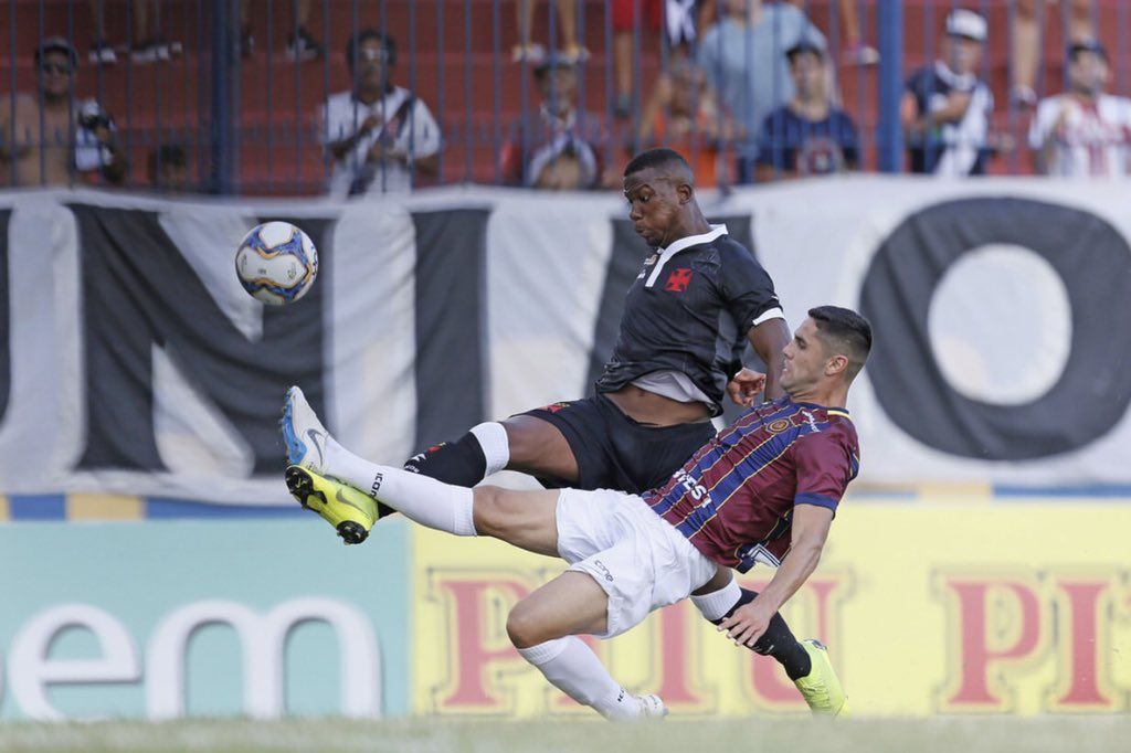 Iván Cañete debuta en Brasil - Fútbol - ABC Color