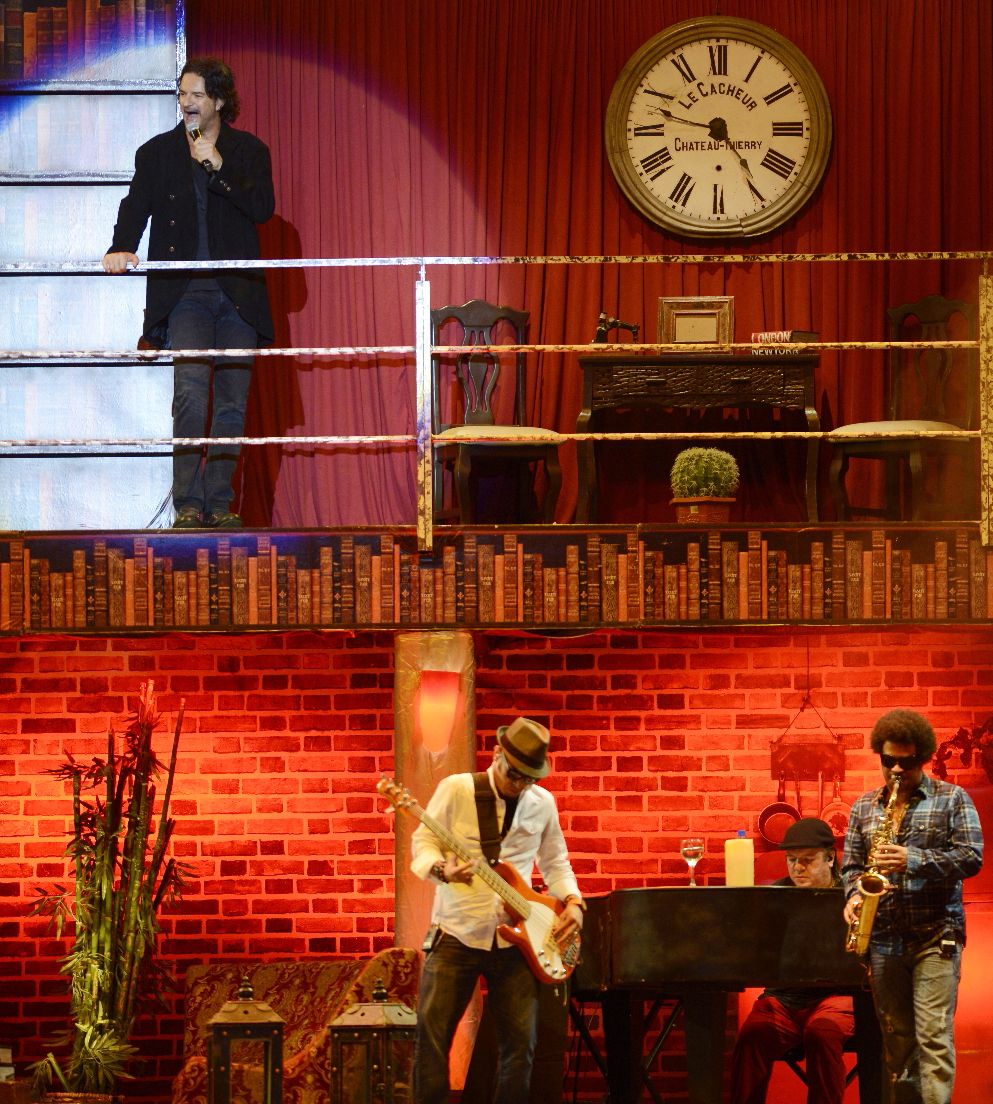 Un espectáculo digno de ver, pero no de escuchar - Artes y Espectáculos ...