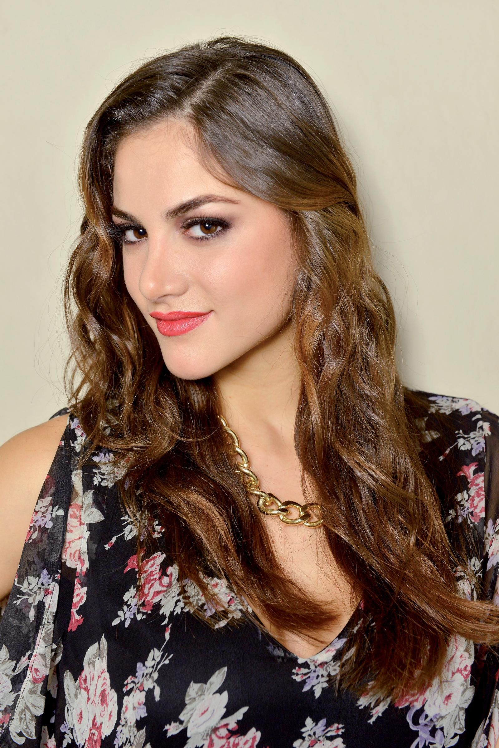 Sabrina Ayala's Instagram, Twitter & Facebook on IDCrawl