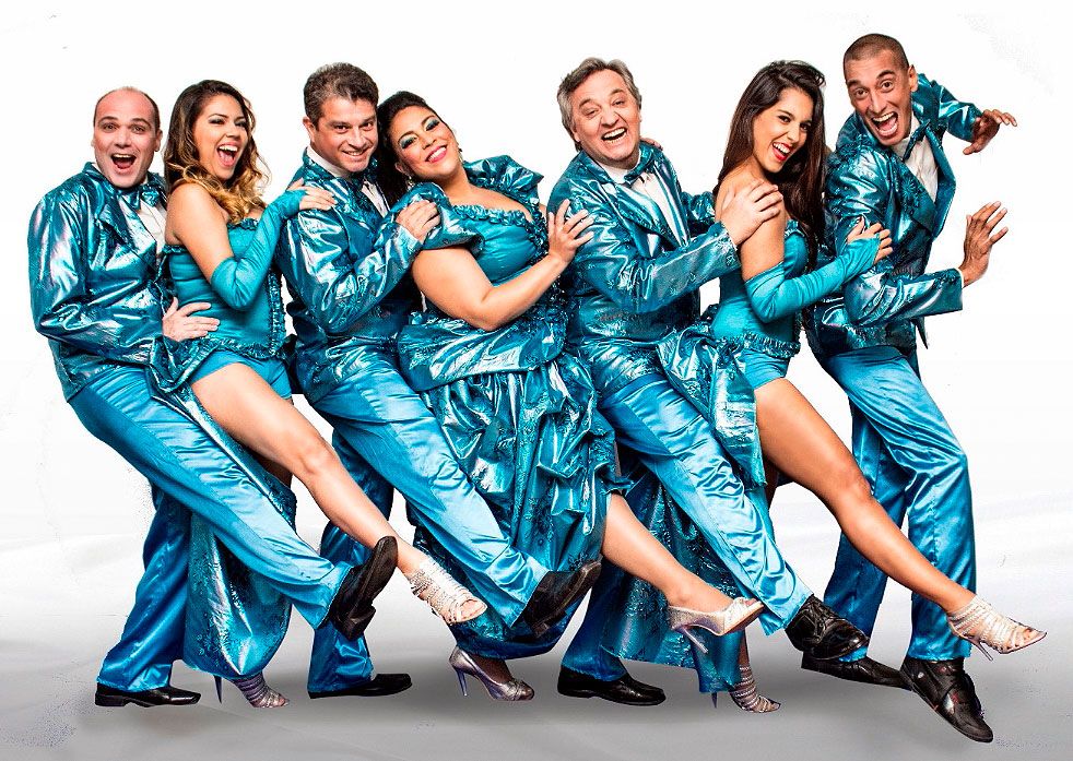 “Fiesta latina” trae humor y diversión a la escena - Artes y ...