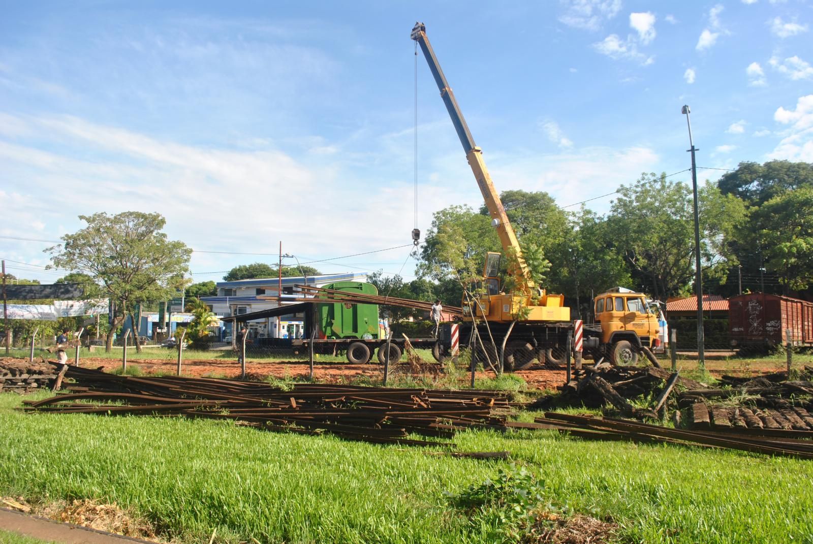 Comienzan mejoras en la ex estación del tren de Luque - Nacionales ...