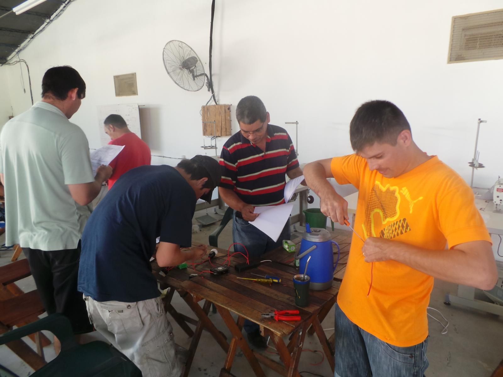 Presos estudian y sueñan con otra oportunidad - Nacionales - ABC Color