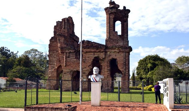 SOS por ruinas del templo de Humaitá - Interior - ABC Color