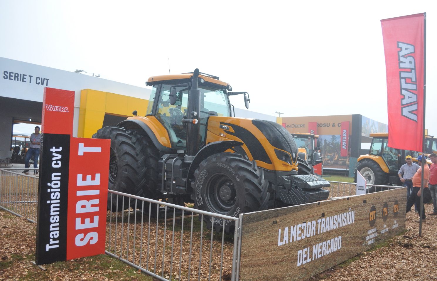 Alto rendimiento y bajo consumo del Valtra T250 - Expo INNOVAR 2019 ...