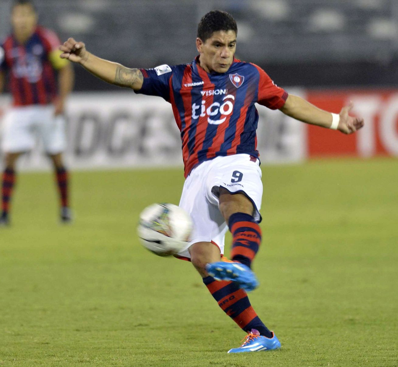 Gamarra y Güiza, en la delantera - Deportes - ABC Color