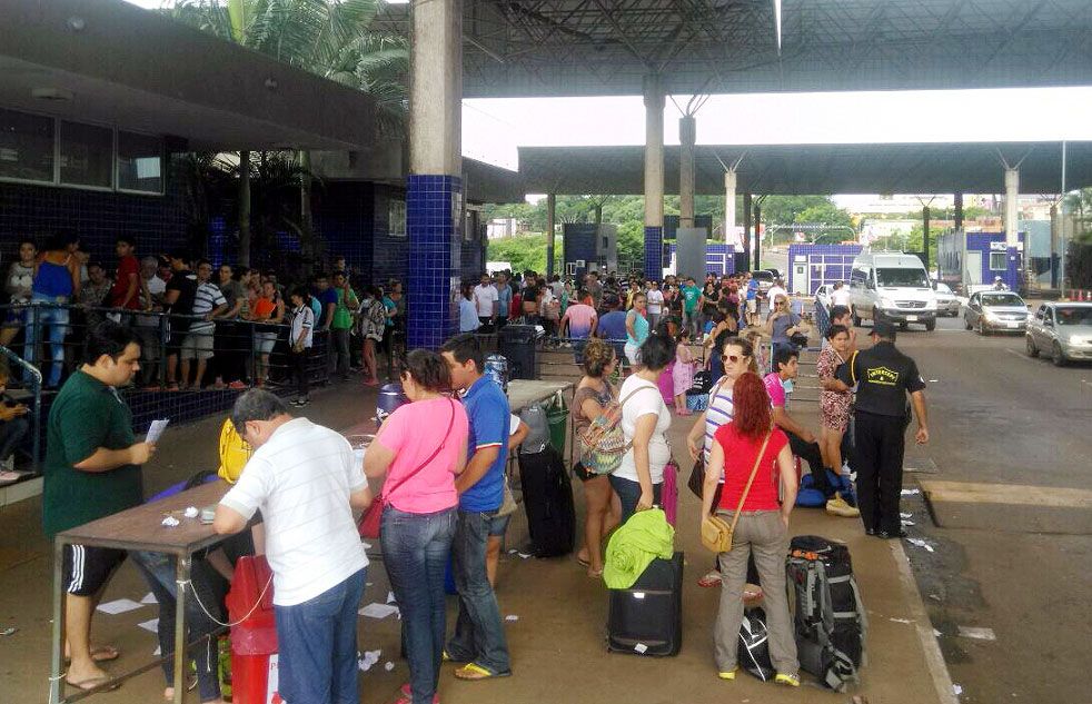En enero 28.000 turistas de Paraguay ya pasaron a Brasil - Economía ...
