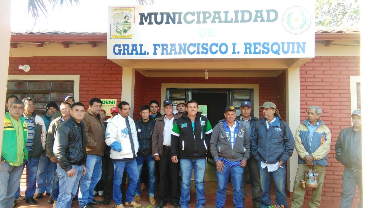 Toman sede municipal de General Resquín - Nacionales - ABC Color