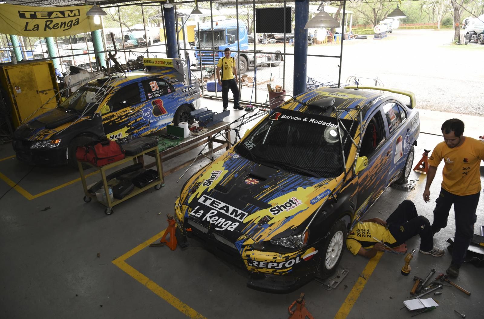 Team La Renga y sus tres autos - Automovilismo - ABC Color