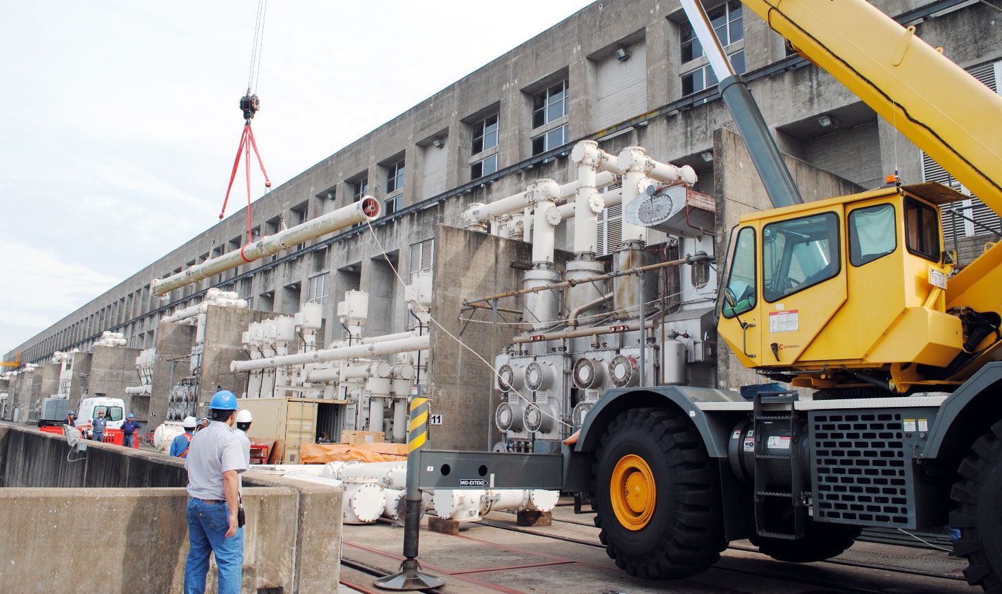 Desmantelan barra de 220 kV - Economía - ABC Color