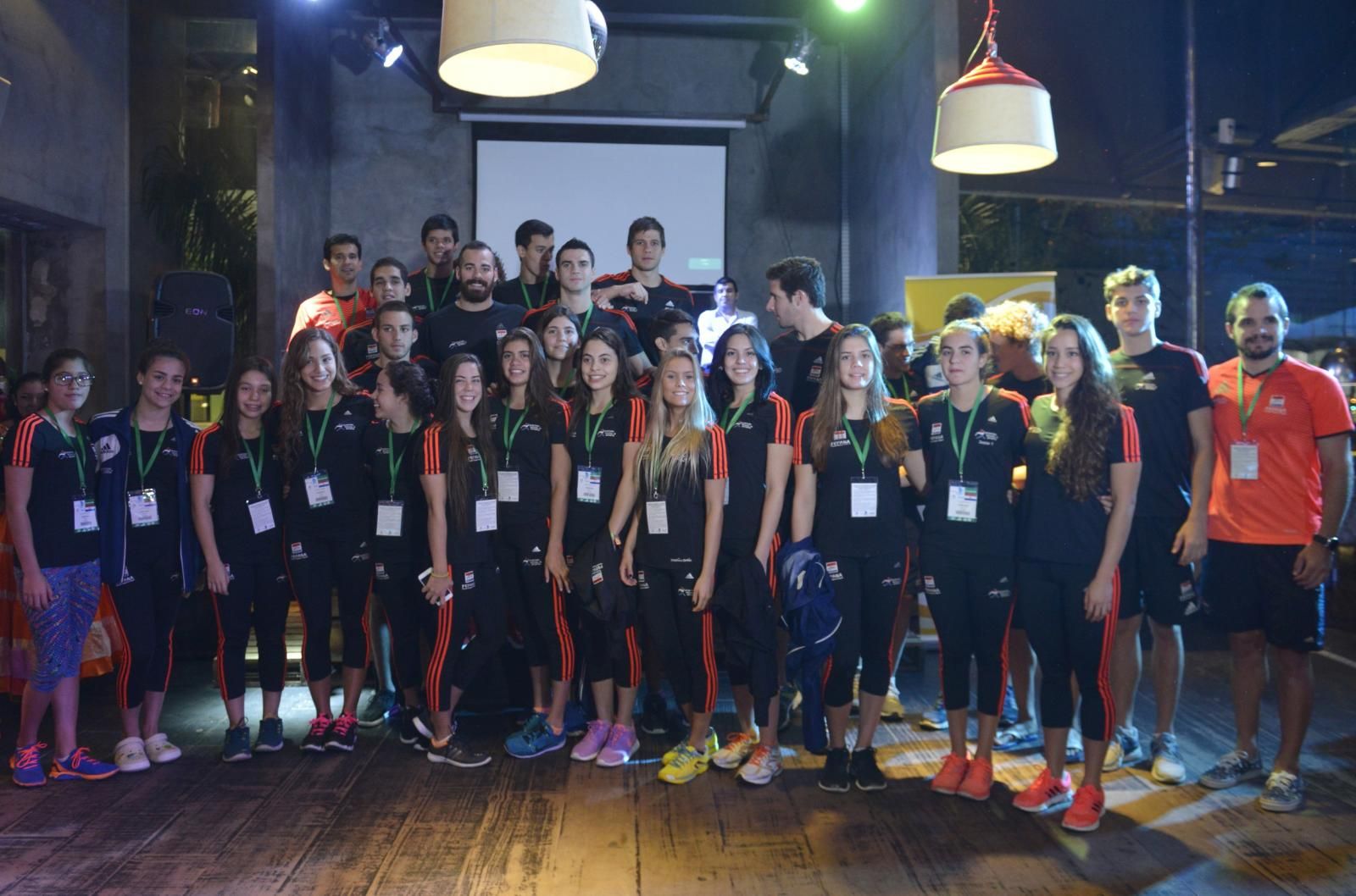 La natación entra en acción - Deportes - ABC Color