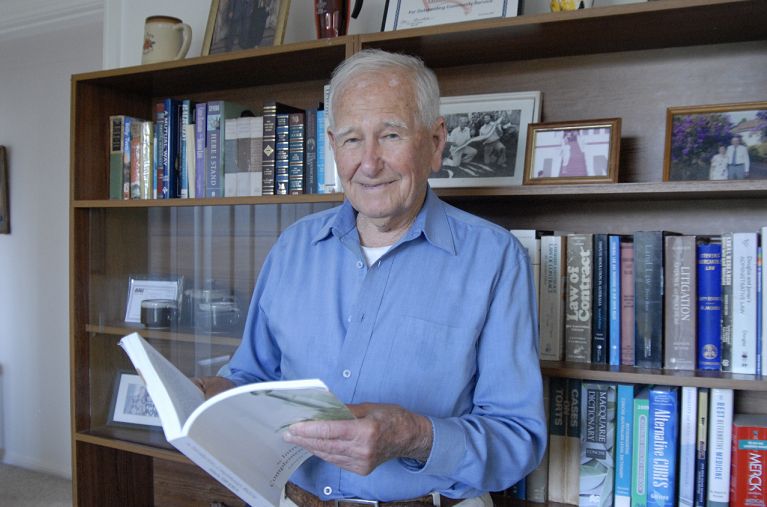 El graduado universitario más viejo del mundo - Curiosidades - ABC Color