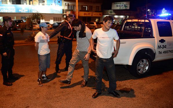 Detienen A Tres Personas Con Marihuana Nacionales Abc Color