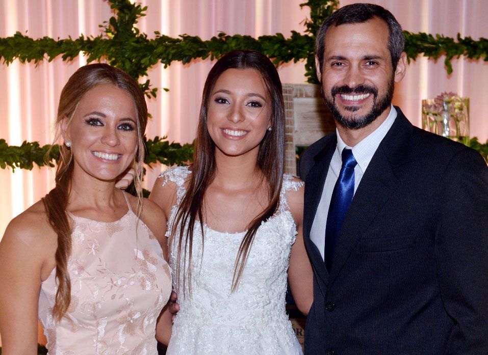 MARÍA GIMENA QUIROGA - Sociales - ABC Color