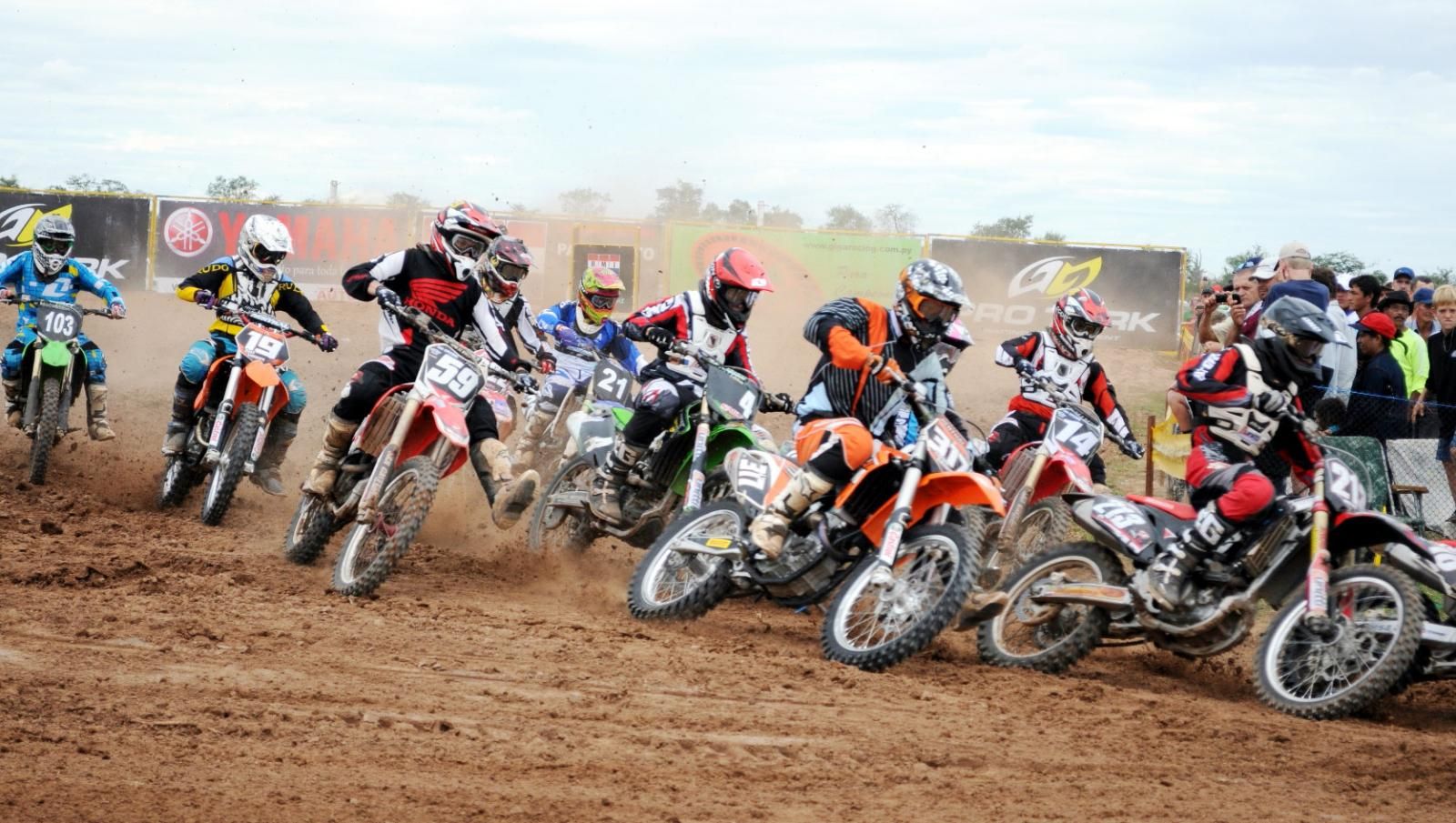 Arranca el Motocross - Deportes - ABC Color