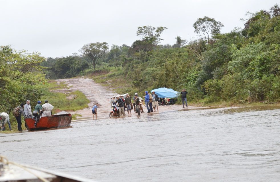 Reclaman asistencia - Interior - ABC Color