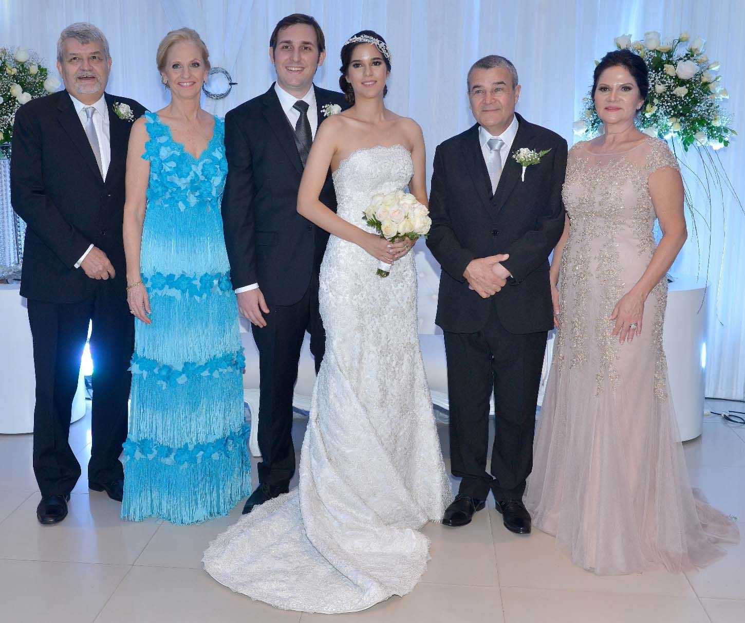 Ivana Rovira Micheletto y Christian Gehre Boettner - Sociales - ABC Color