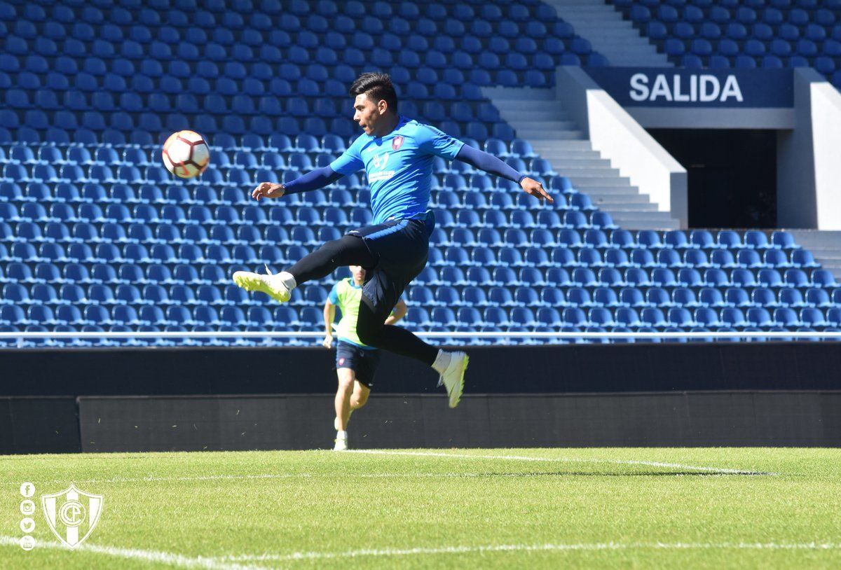 Fútbol en espacio reducido - Fútbol - ABC Color