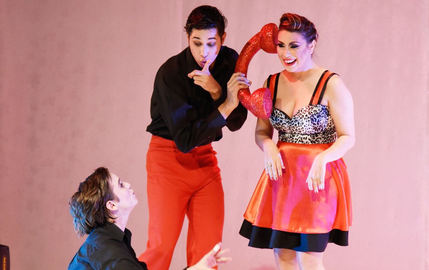 Comedia, drama y poesía en escena - Weekend - ABC Color