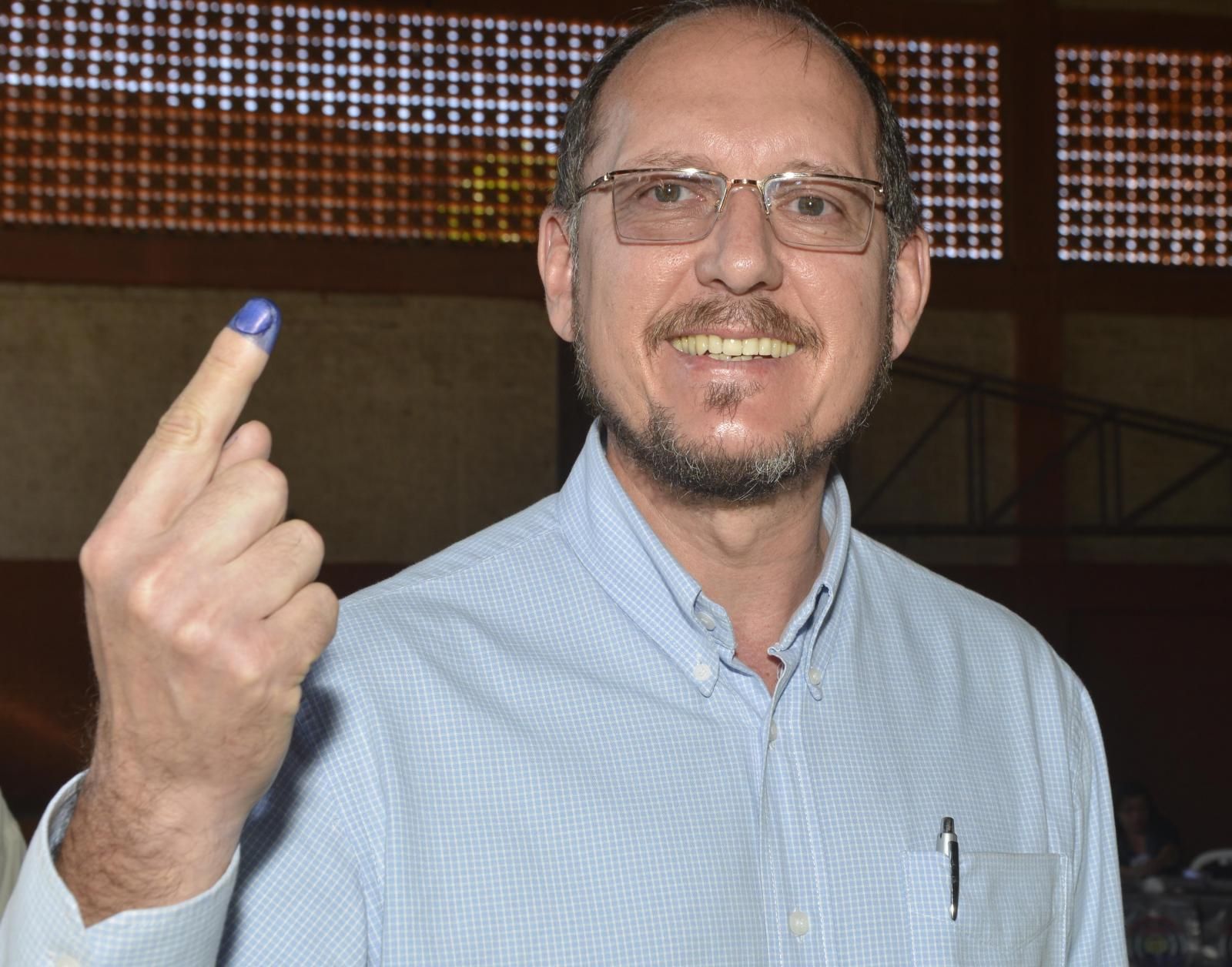 Carrillo niega influencia en cargo de su hija - Nacionales - ABC Color