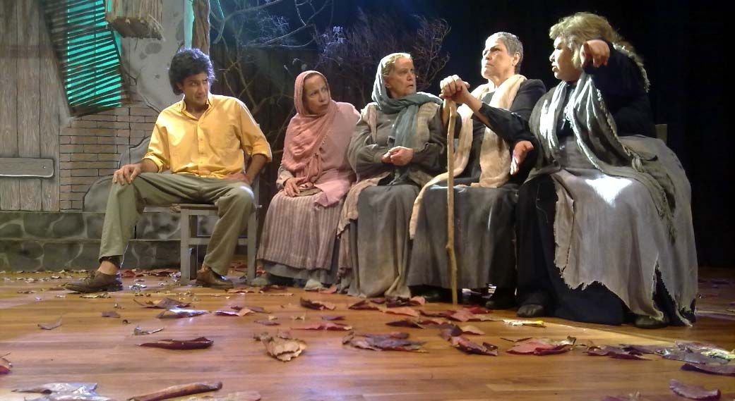 Historia de cinco hermanas “en pena” - Weekend - ABC Color