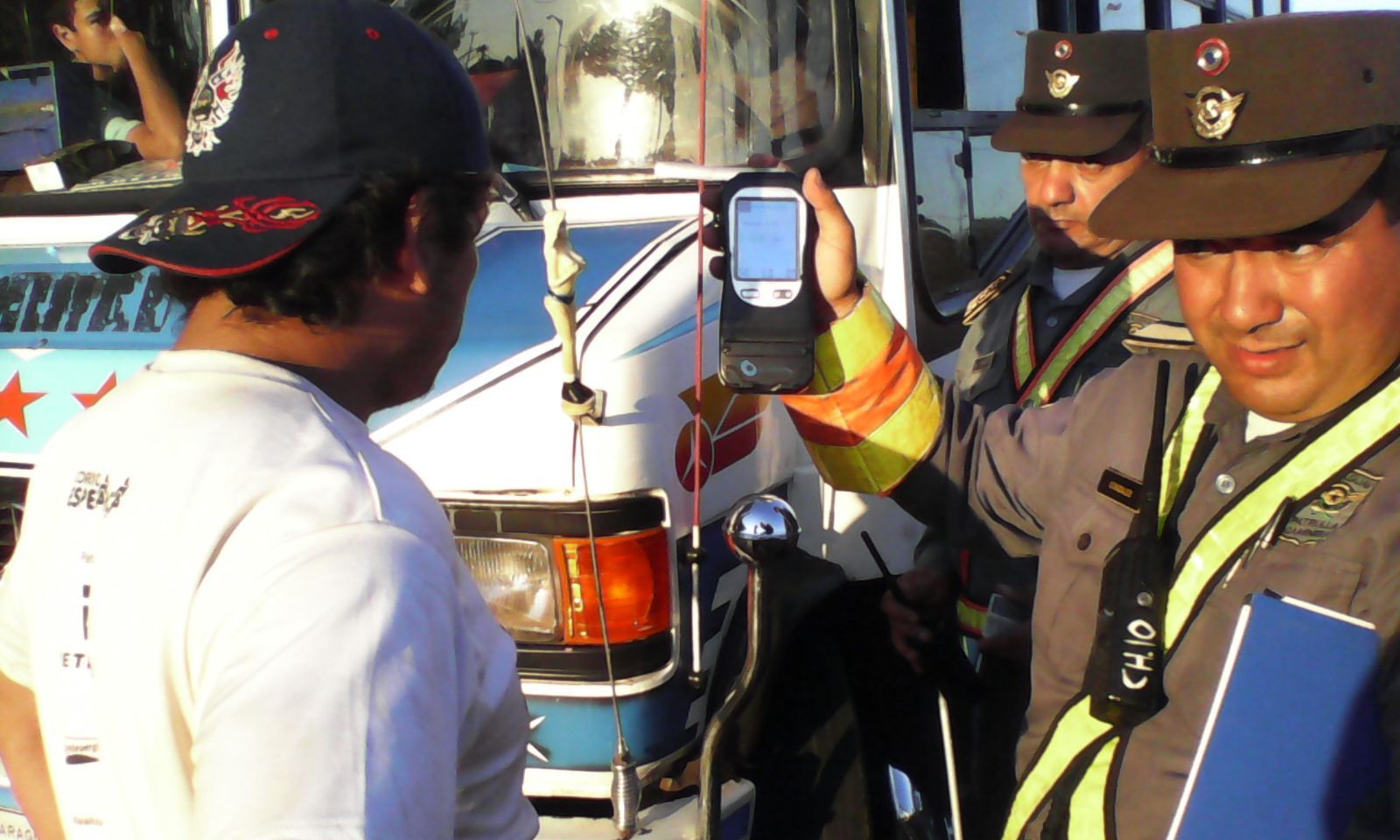 Ebrio Y Sin Licencia Conducía Un Bus Nacionales Abc Color