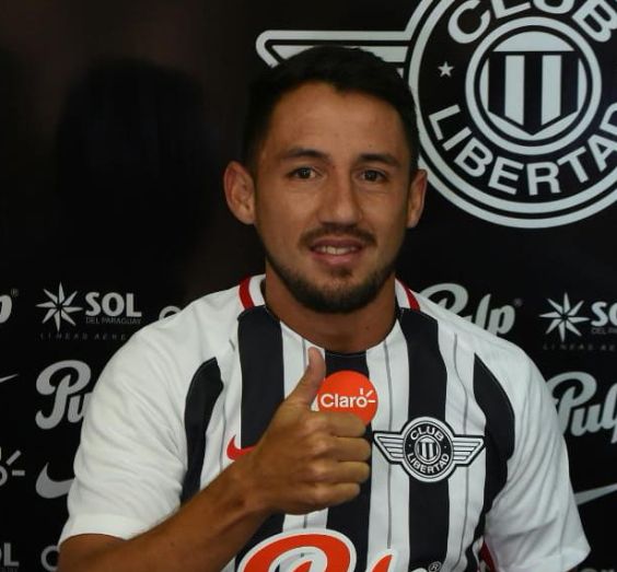 Iván Piris es el sexto incorporado - Deportes - ABC Color