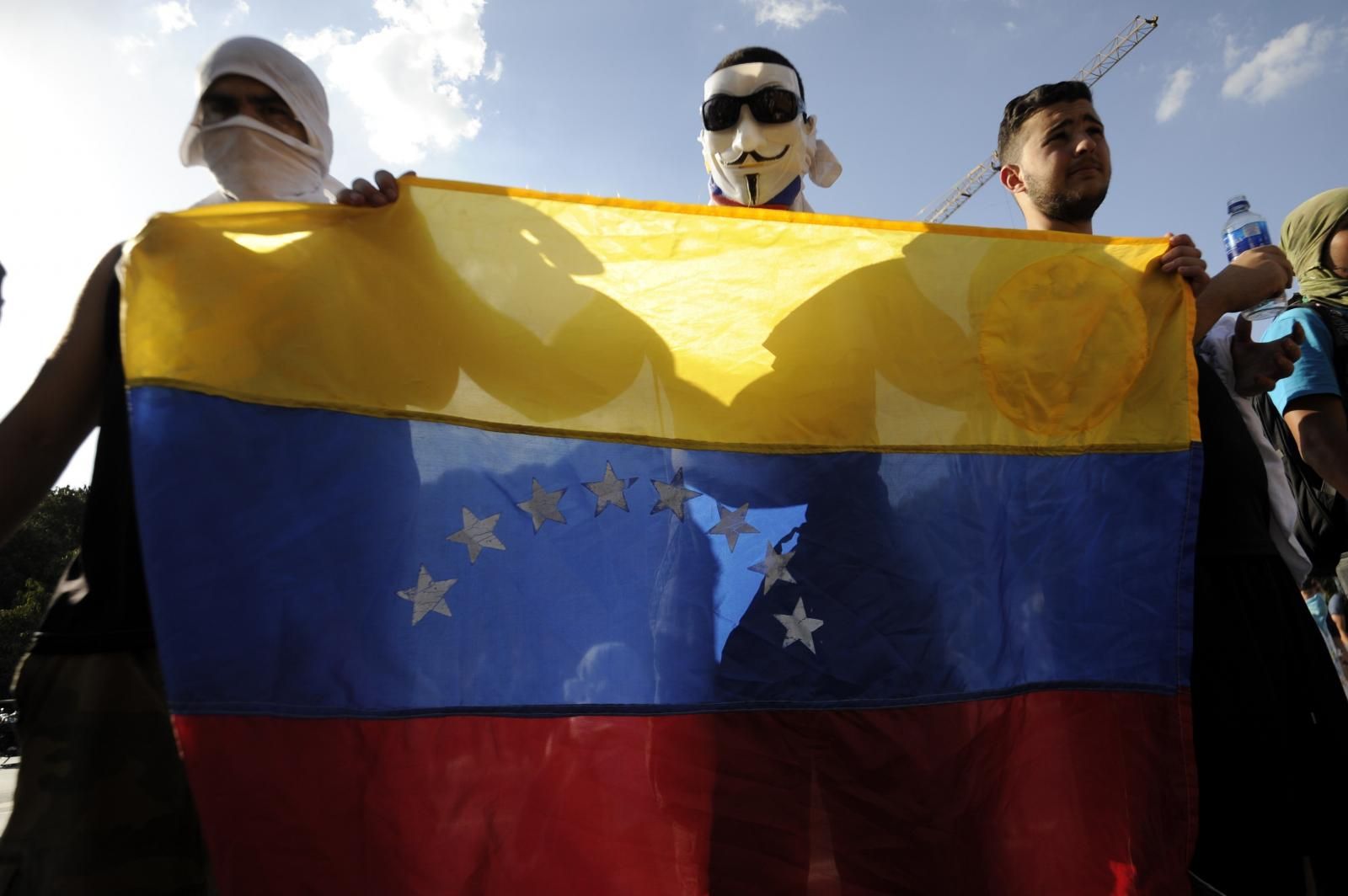 Día de marchas y contramarchas en Venezuela - Mundo - ABC Color