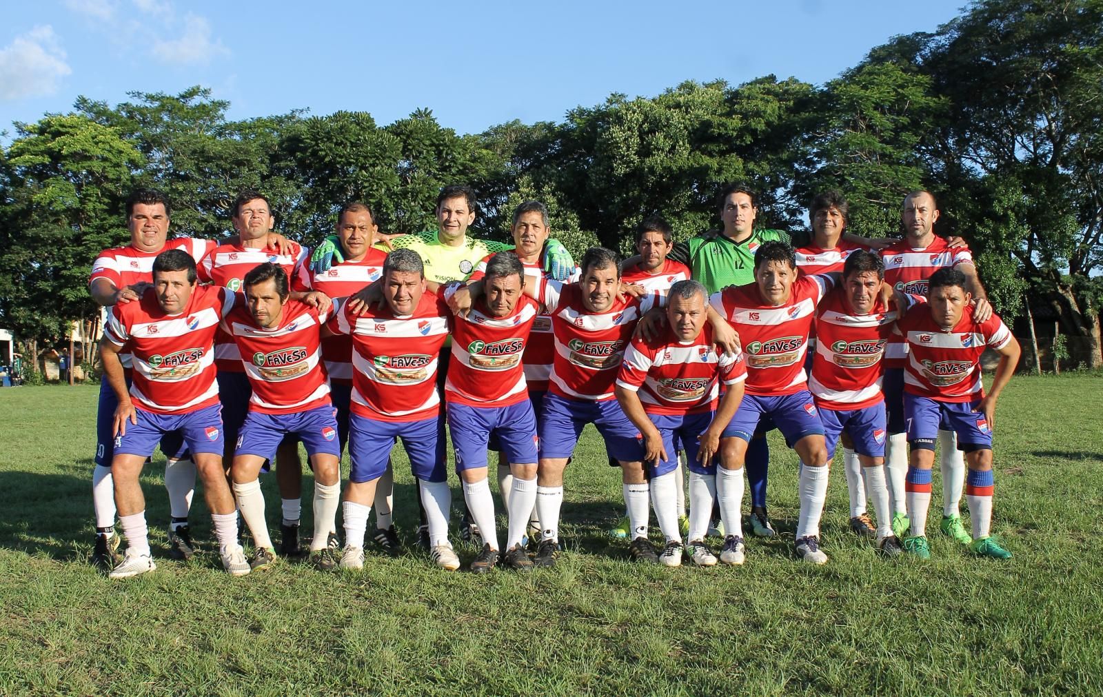 Club 12 de Junio, campeón senior - Centinela - ABC Color