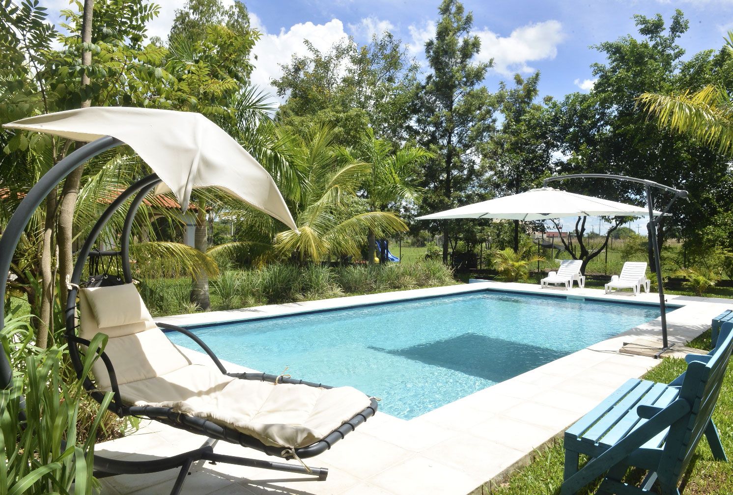 Muebles en patios soleados - Casa y Jardín - ABC Color