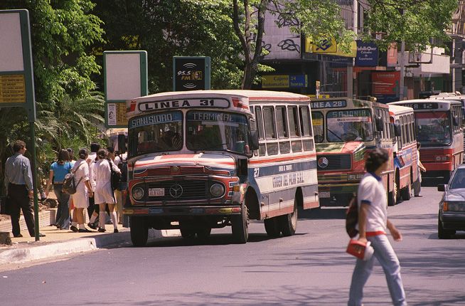 Quieren sacar de calles mil buses chatarras - Nacionales - ABC Color