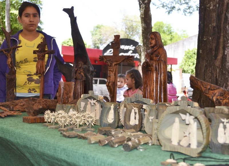 Expo Tobatí, vidriera de la artesanía - Centinela - ABC Color