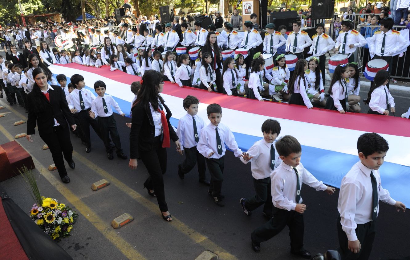 Doce millones en el 2100 - Nacionales - ABC Color