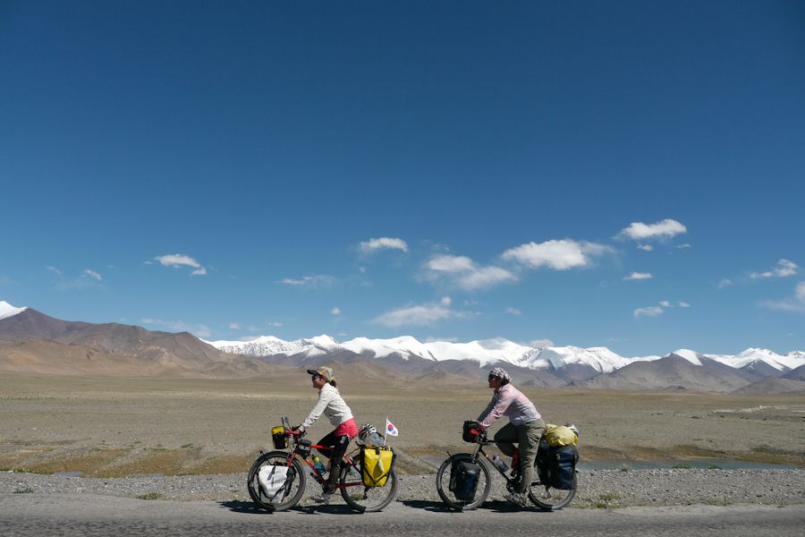 El mundo en dos ruedas - Notas - ABC Color