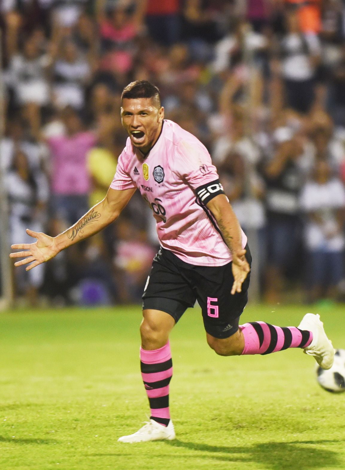 Precios de entradas para el juego del Decano - Fútbol - ABC Color