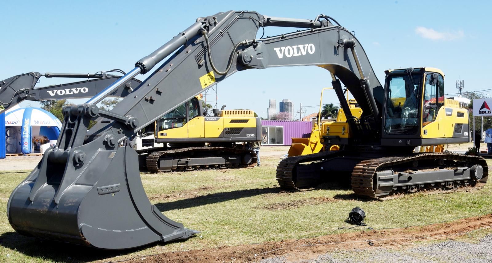 Volvo y SDLG, maquinarias que ofrecen fortaleza y garantía - 2° Expo ...