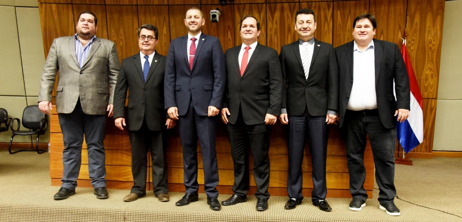 El cartismo vuelve al poder en el Congreso con Alliana y Blas Llano ...