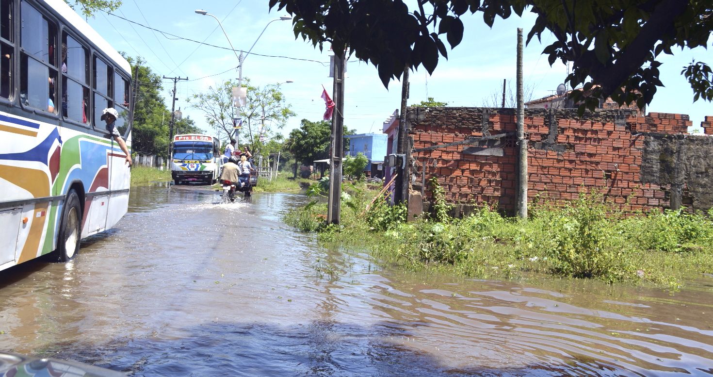 Los pobladores de Nanawa otra vez sufren por la riada - Interior - ABC ...