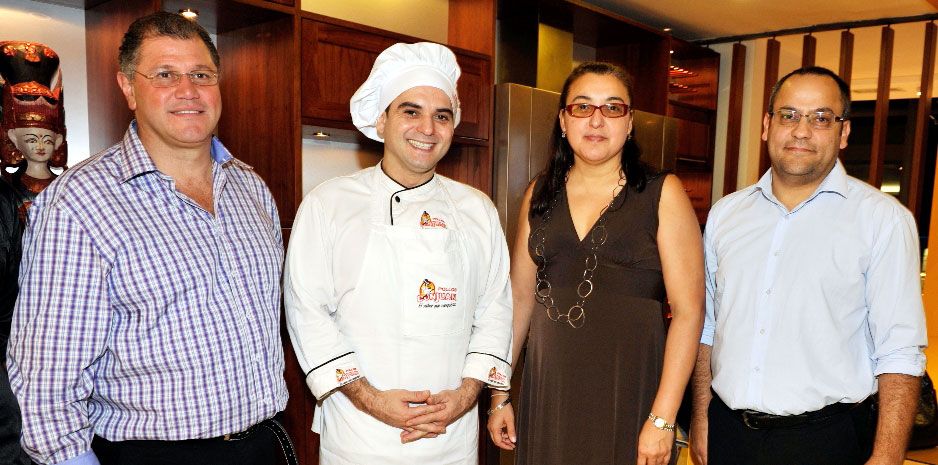 Brindis de Pollos Don Juan - Sociales - ABC Color