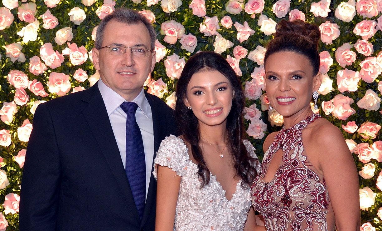 Isabelle Caroline Ribeiro Minosso - Sociales - ABC Color