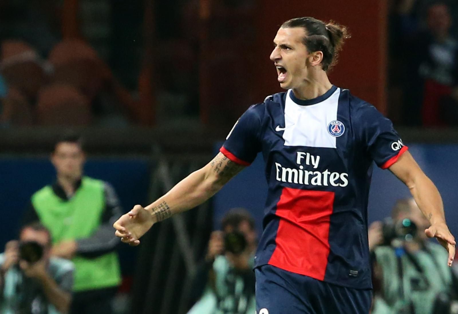 Ibrahimovic extiende su contrato con el PSG - Fútbol - ABC Color