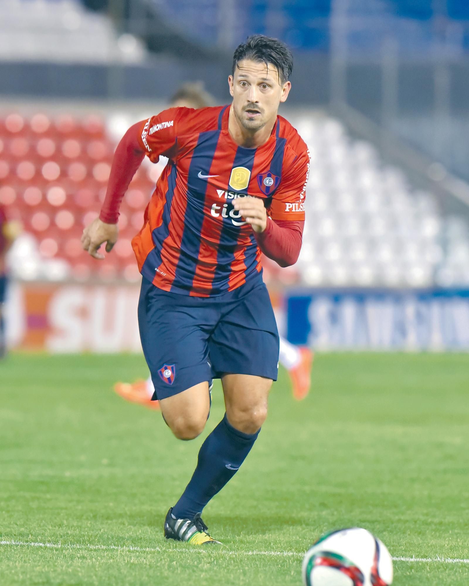Quiere seguir en Cerro - Fútbol - ABC Color