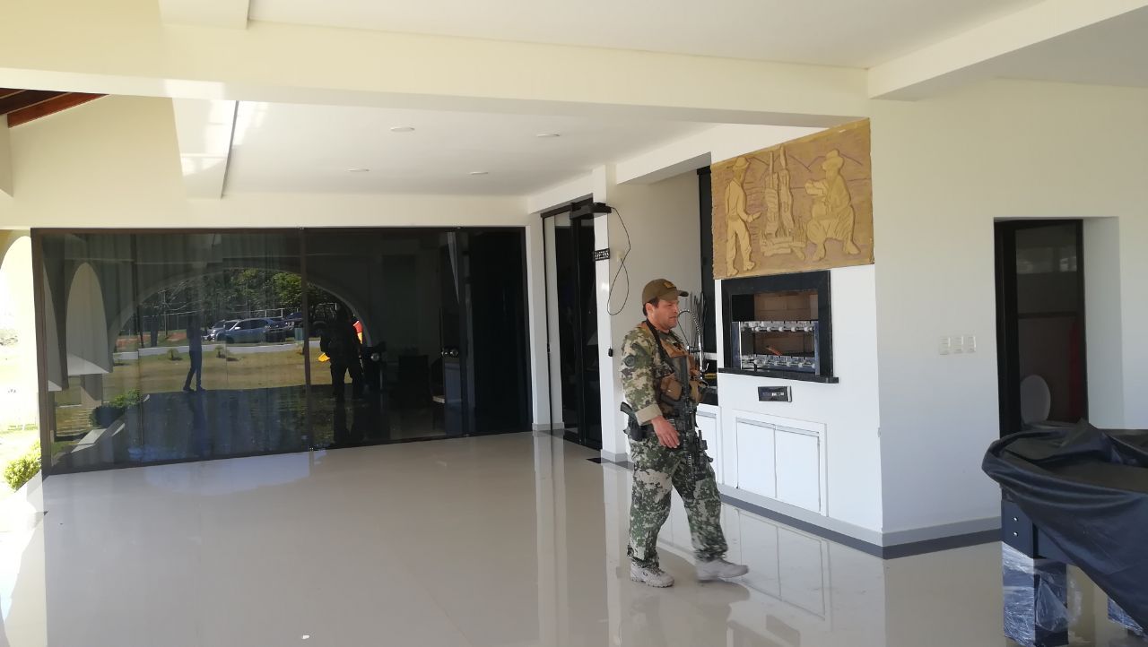 Los increíbles lujos de Cucho en Tacuaró - Galerías de imágenes - ABC Color