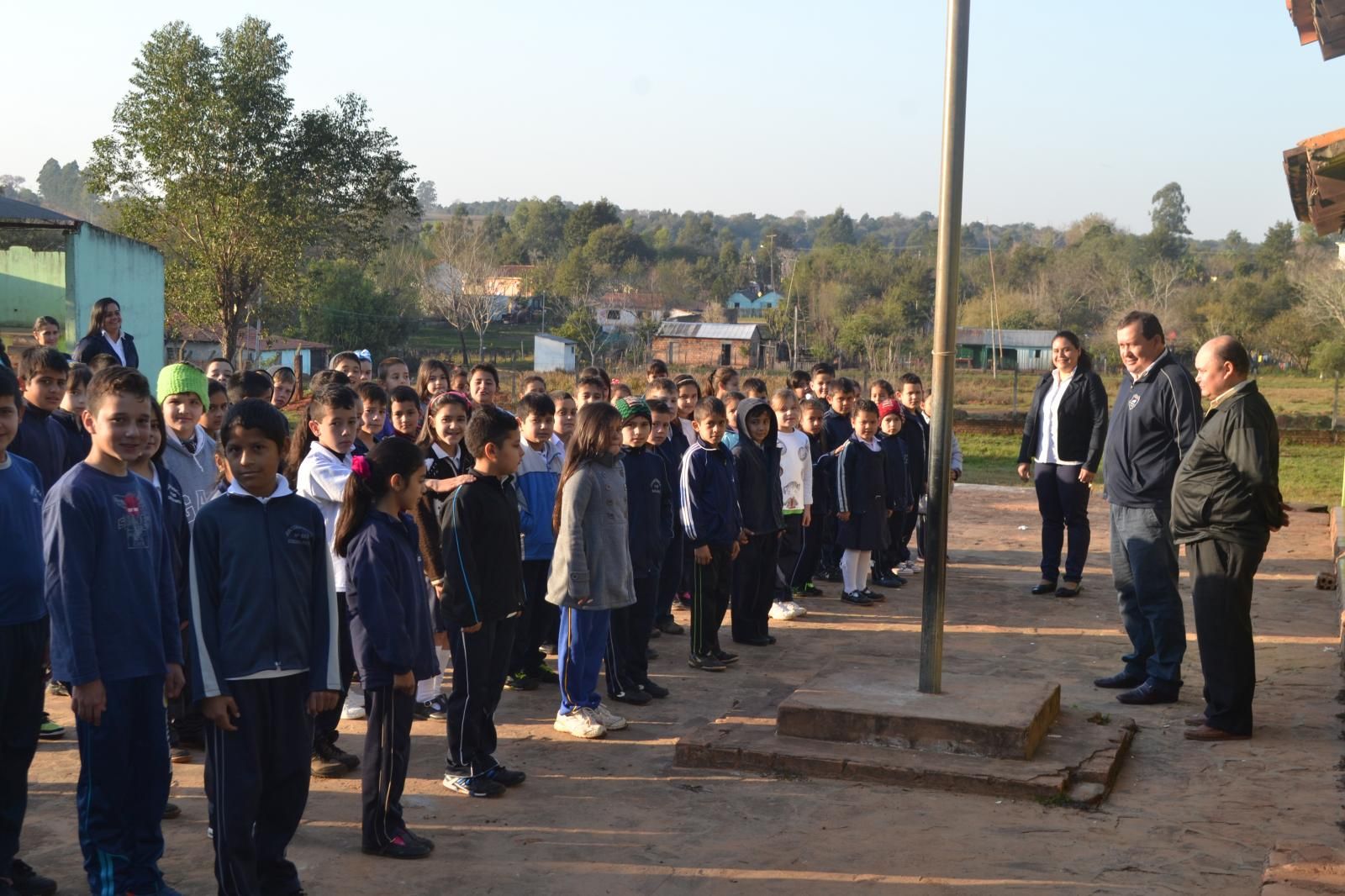 Soleado retorno a clases en Paso Yobái - Nacionales - ABC Color