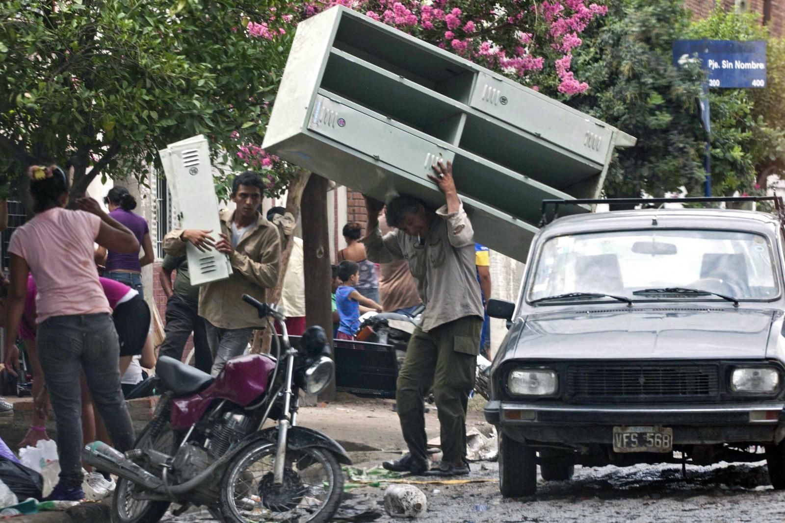 Saqueos en Tucumán - Galerías de imágenes - ABC Color